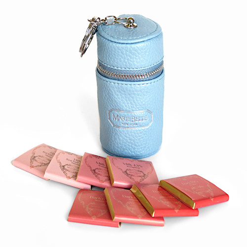 Carees De Chocolat in Lip Case《ライトブルー》